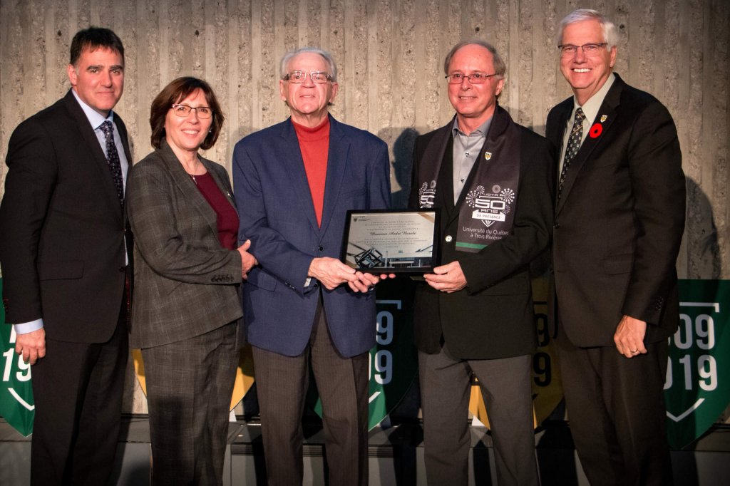 André Barabé reçoit le Prix hommage à un retraité remarquable • Néo UQTR