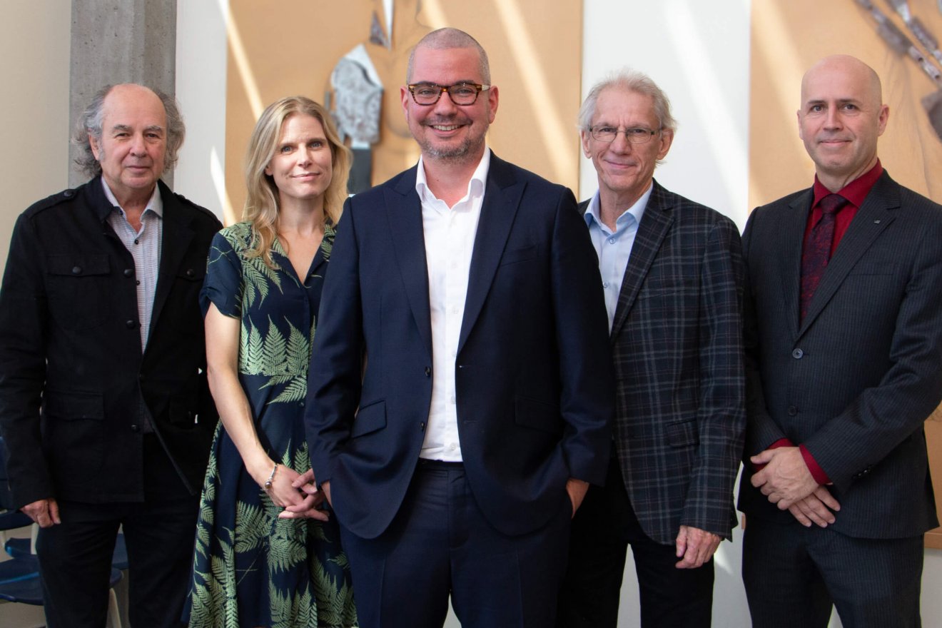 L’éclat des contraires: l’opération du lyrisme dans l’essai chez Yvon ...