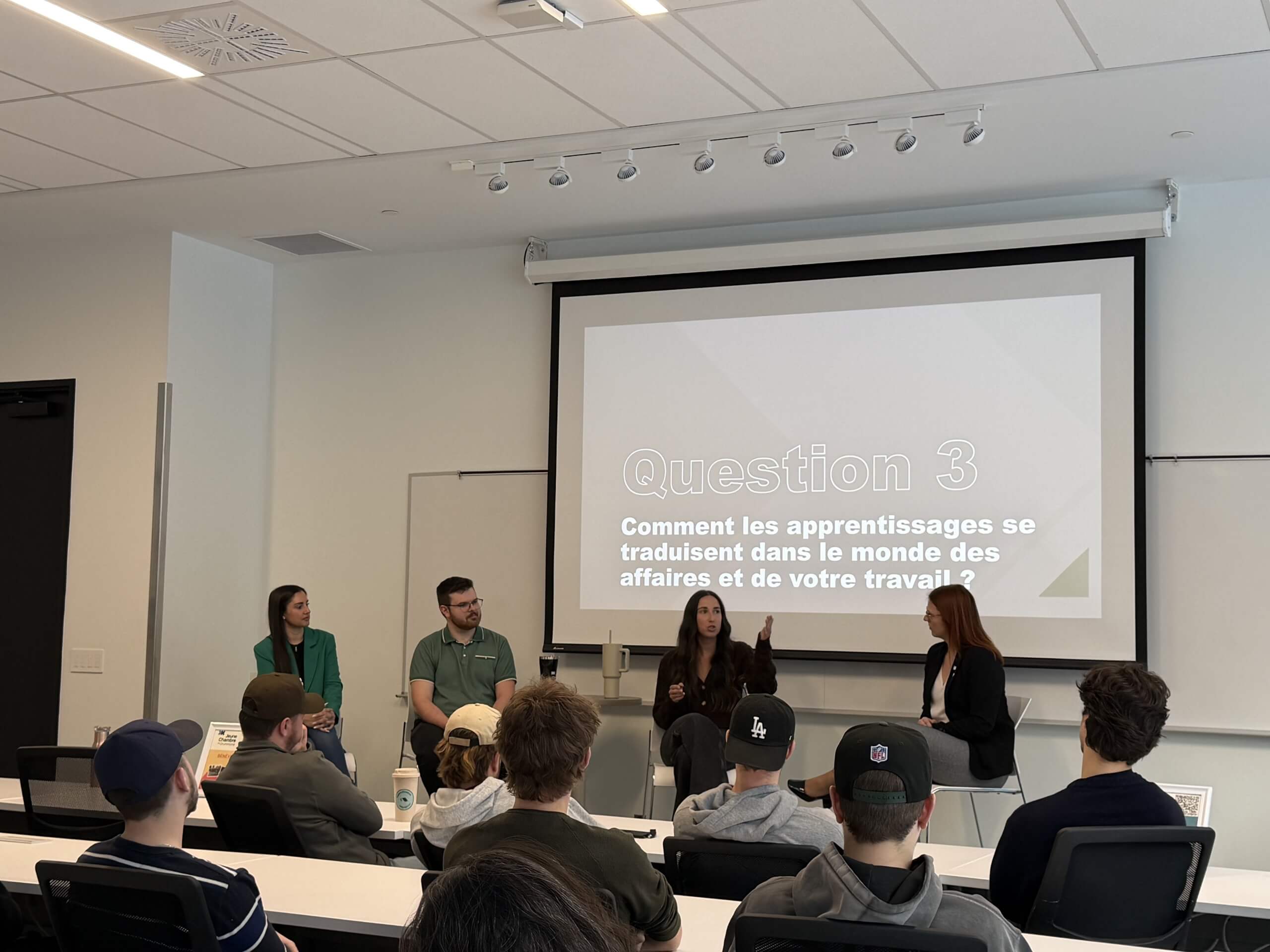 Un panel inspirant pour les cohortes du campus de l’UQTR à ...
